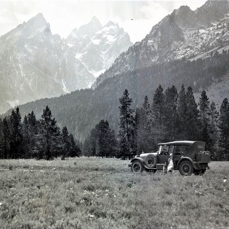 1923 - Devine Intermodal